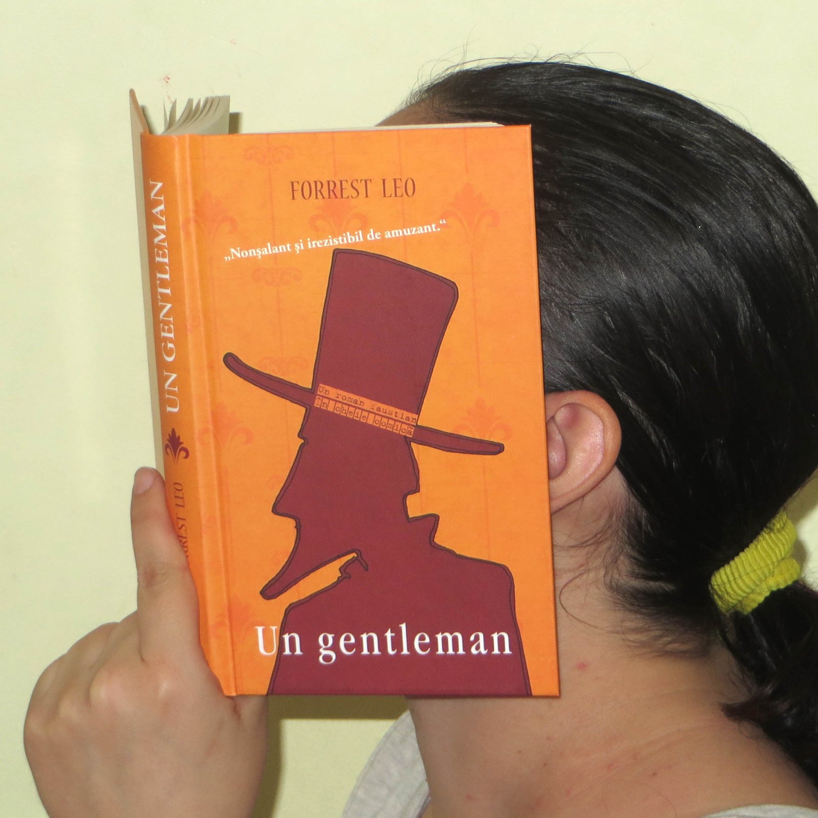„Un gentleman” – Forrest Leo – Ce citeşte miss-shady